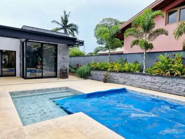 Casa / Sobrado para Venda em Jundiaí/SP Jardim Tereza Cristina 4 Quartos