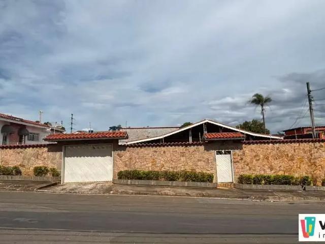 Casa / Sobrado para Venda em Jundiaí/SP Jundiaí Mirim 3 Quartos