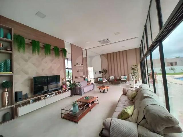 Casa / Sobrado para Venda em Jundiaí/SP Medeiros 3 Quartos
