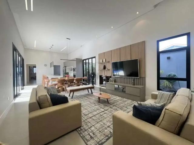 Casa / Sobrado para Venda em Jundiaí/SP Medeiros 4 Quartos
