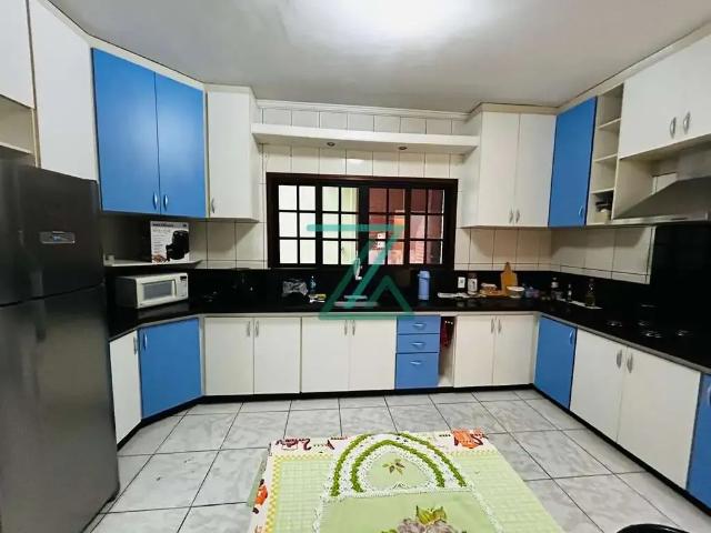 Casa / Sobrado para Venda em Jundiaí/SP Parque Almerinda Pereira Chaves 3 Quartos