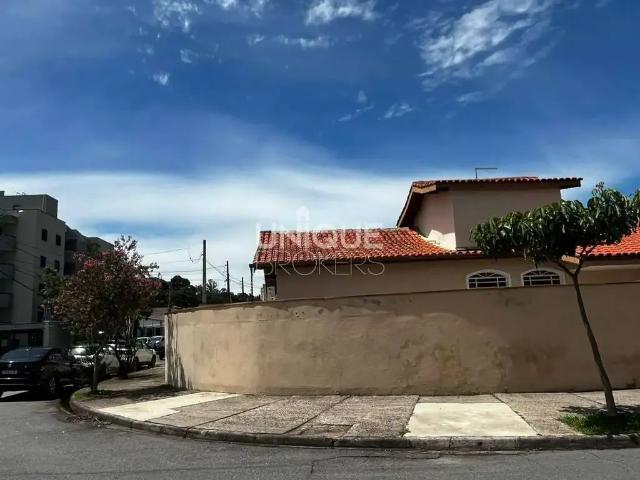 Casa / Sobrado para Venda em Jundiaí/SP Parque da Represa 3 Quartos