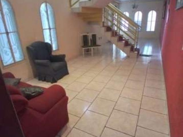 Casa / Sobrado para Venda em Jundiaí/SP Vila Vianelo 4 Quartos