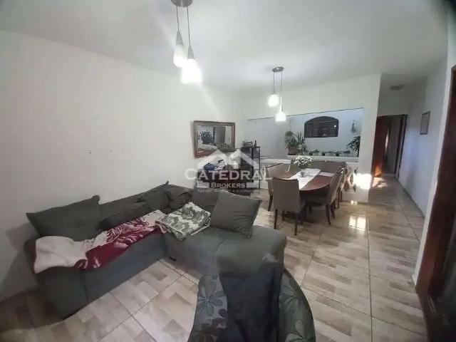 Casa / Sobrado para Venda em Jundiaí/SP Vila Arens II 5 Quartos