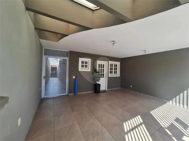 Casa / Sobrado para Venda em Jundiaí/SP Vila de Vecchi 3 Quartos