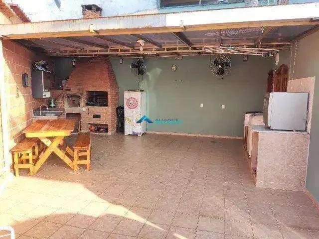Casa / Sobrado para Venda em Jundiaí/SP Vila M Genoveva 3 Quartos