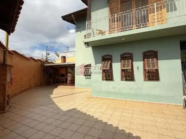 Casa / Sobrado para Venda em Jundiaí/SP Vila M Genoveva 3 Quartos