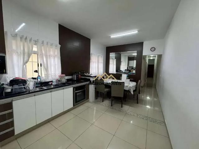 Casa / Sobrado para Venda em Jundiaí/SP Vila Maringá 4 Quartos