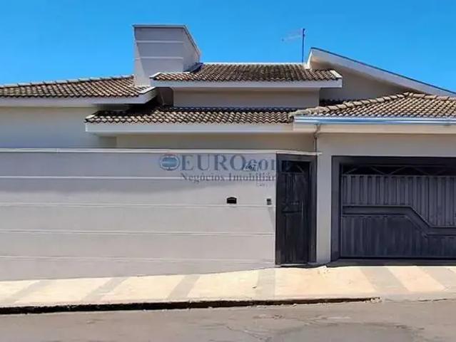 Casa / Sobrado para Venda em Junqueirópolis/SP Centro 3 Quartos