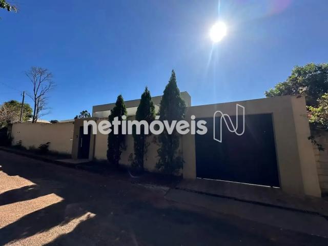 Casa / Sobrado para Venda em Juatuba/MG Canaã 5 Quartos