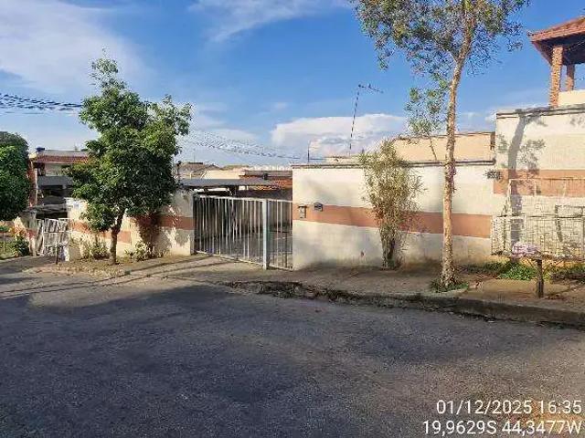Casa / Sobrado para Venda em Juatuba/MG Canaã 2 Quartos