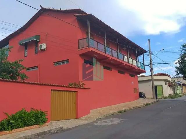 Casa / Sobrado para Venda em Juatuba/MG Canaã 3 Quartos