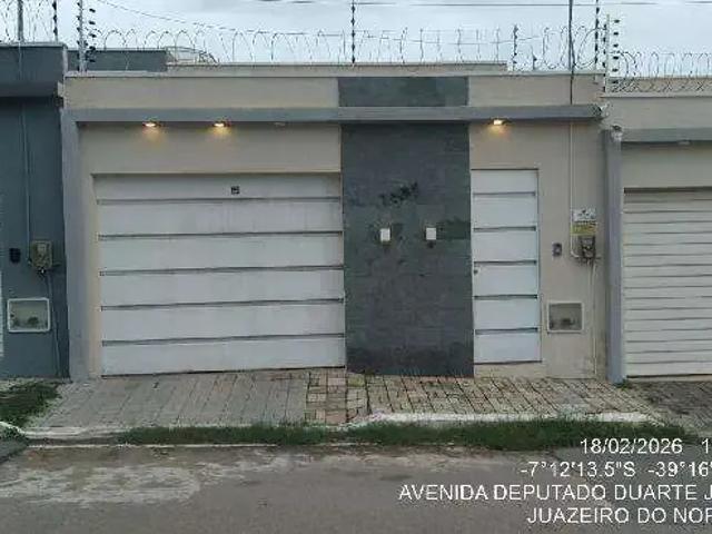 Casa / Sobrado para Venda em Juazeiro do Norte/CE Aeroporto 3 Quartos