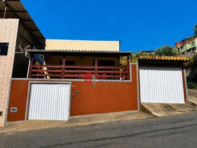 Casa / Sobrado para Venda em Juiz de Fora/MG Teixeiras 3 Quartos