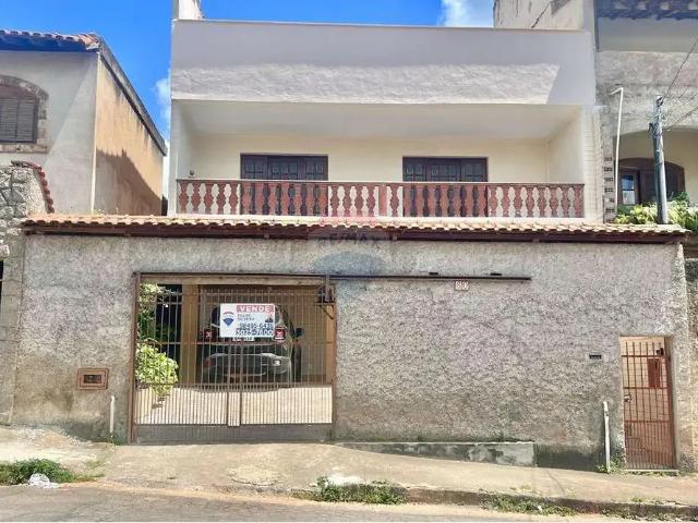 Casa / Sobrado para Venda em Juiz de Fora/MG Teixeiras 7 Quartos