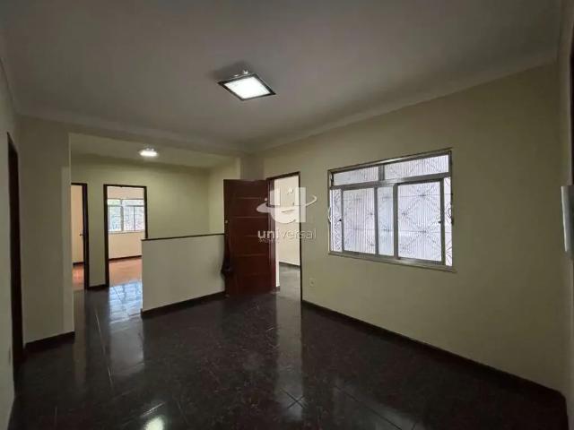 Casa / Sobrado para Venda em Juiz de Fora/MG Vila Furtado de Menezes 2 Quartos