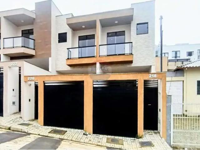 Casa / Sobrado para Venda em Juiz de Fora/MG Aeroporto 3 Quartos