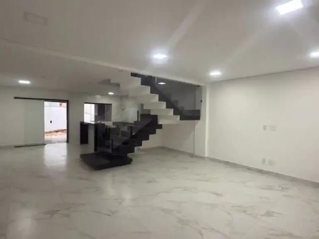 Casa / Sobrado para Venda em Juiz de Fora/MG Aeroporto 3 Quartos