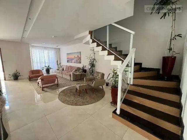 Casa / Sobrado para Venda em Juiz de Fora/MG Aeroporto 3 Quartos
