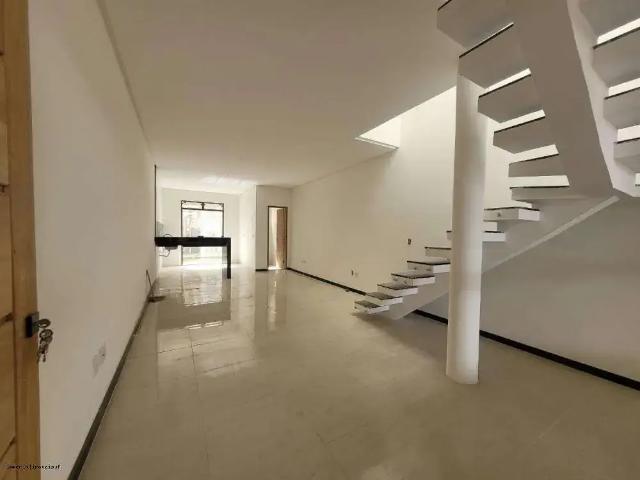 Casa / Sobrado para Venda em Juiz de Fora/MG Aeroporto 3 Quartos