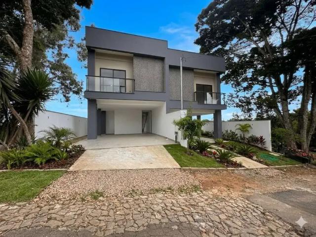 Casa / Sobrado para Venda em Juiz de Fora/MG Aeroporto 3 Quartos
