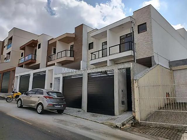 Casa / Sobrado para Venda em Juiz de Fora/MG Aeroporto 3 Quartos