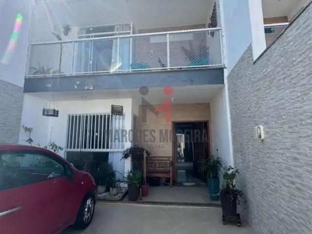 Casa / Sobrado para Venda em Juiz de Fora/MG Aeroporto 3 Quartos
