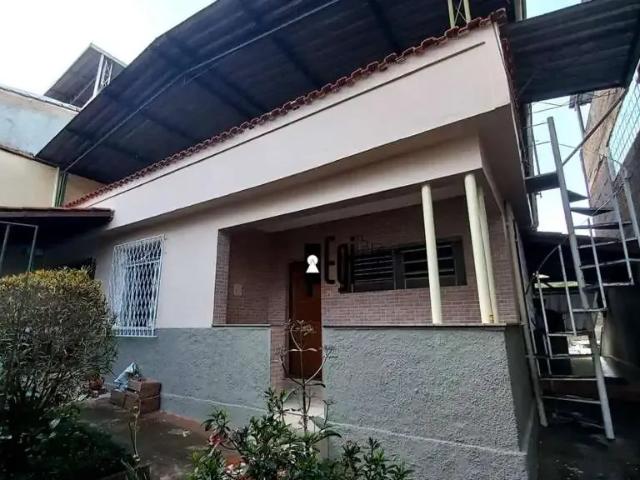 Casa / Sobrado para Venda em Juiz de Fora/MG Bandeirantes 3 Quartos