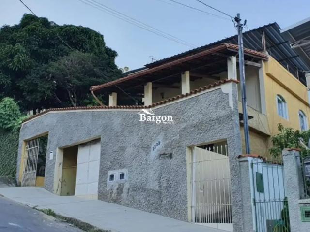 Casa / Sobrado para Venda em Juiz de Fora/MG Bandeirantes 4 Quartos