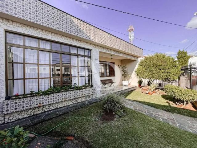 Casa / Sobrado para Venda em Juiz de Fora/MG Bairu 4 Quartos