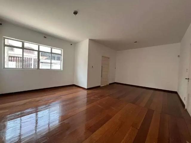 Casa / Sobrado para Venda em Juiz de Fora/MG Bairu 4 Quartos