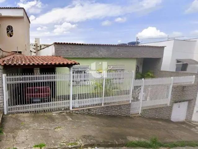 Casa / Sobrado para Venda em Juiz de Fora/MG Bairu
