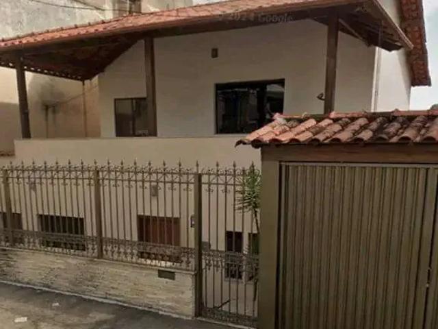 Casa / Sobrado para Venda em Juiz de Fora/MG Bairu 3 Quartos