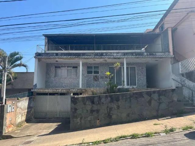 Casa / Sobrado para Venda em Juiz de Fora/MG Bairu 3 Quartos