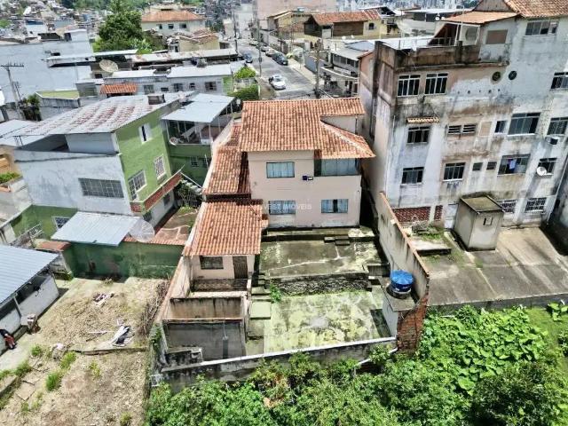 Casa / Sobrado para Venda em Juiz de Fora/MG Bairu 3 Quartos