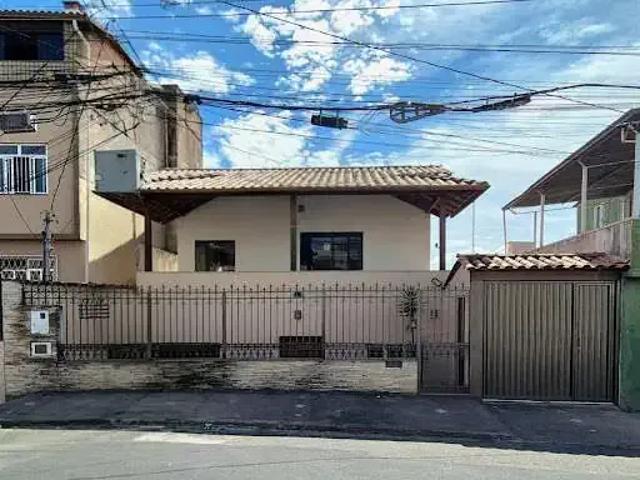 Casa / Sobrado para Venda em Juiz de Fora/MG Bairu 3 Quartos