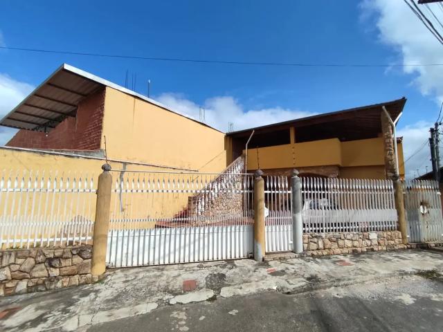 Casa / Sobrado para Venda em Juiz de Fora/MG Benfica 5 Quartos
