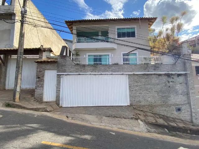 Casa / Sobrado para Venda em Juiz de Fora/MG Bom Clima 3 Quartos