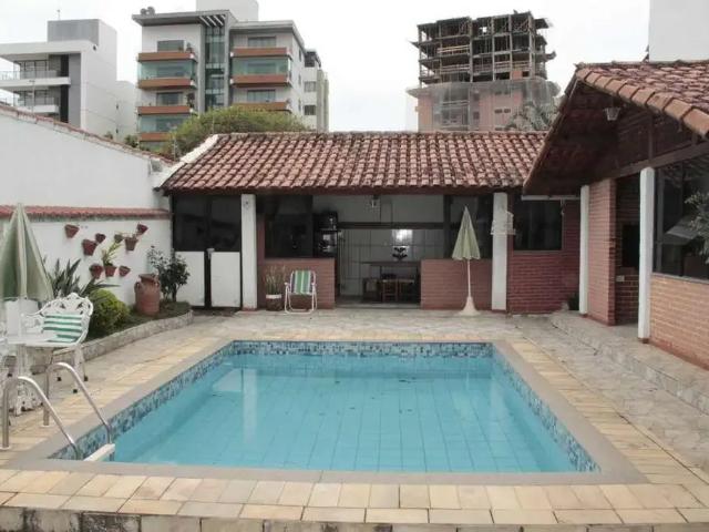 Casa / Sobrado para Venda em Juiz de Fora/MG Bom Pastor 3 Quartos
