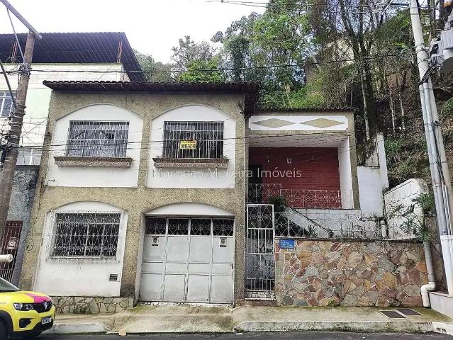 Casa / Sobrado para Venda em Juiz de Fora/MG Bom Pastor 3 Quartos