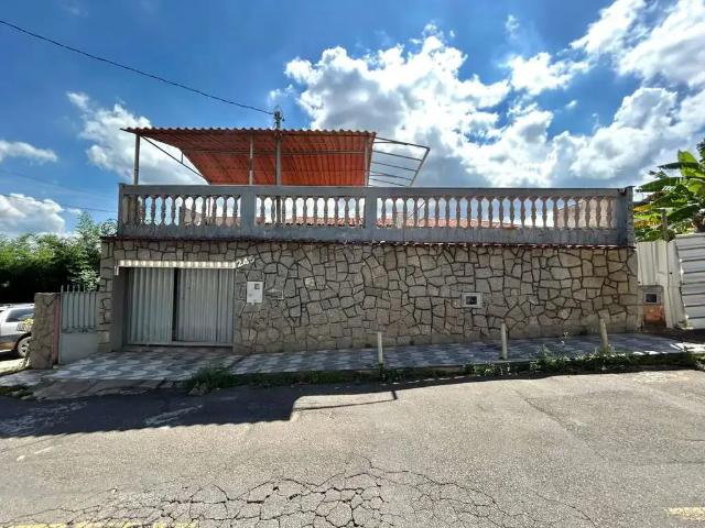Casa / Sobrado para Venda em Juiz de Fora/MG Bom Pastor 3 Quartos