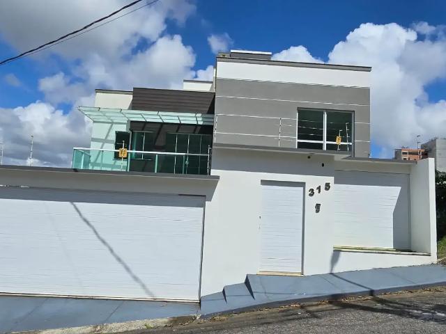 Casa / Sobrado para Venda em Juiz de Fora/MG Bom Pastor 4 Quartos