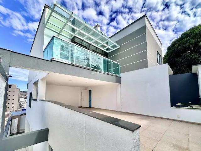 Casa / Sobrado para Venda em Juiz de Fora/MG Bom Pastor 4 Quartos