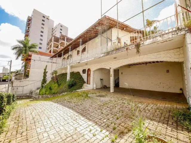 Casa / Sobrado para Venda em Juiz de Fora/MG Bom Pastor 4 Quartos