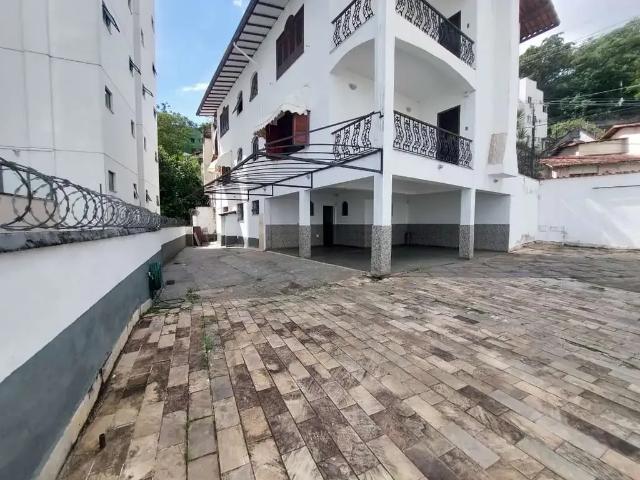 Casa / Sobrado para Venda em Juiz de Fora/MG Bom Pastor 5 Quartos