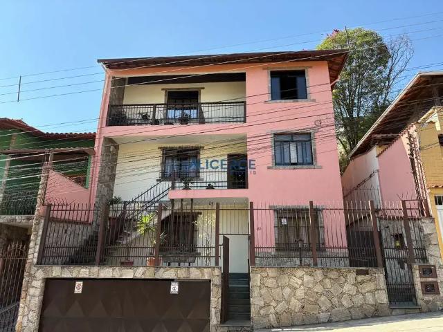 Casa / Sobrado para Venda em Juiz de Fora/MG Bonfim 3 Quartos