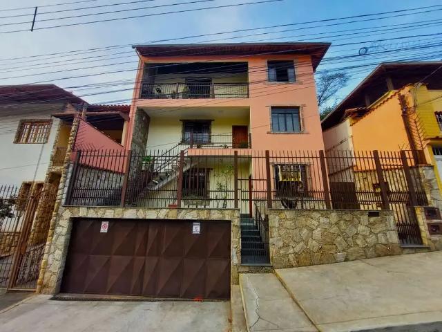 Casa / Sobrado para Venda em Juiz de Fora/MG Bonfim 2 Quartos