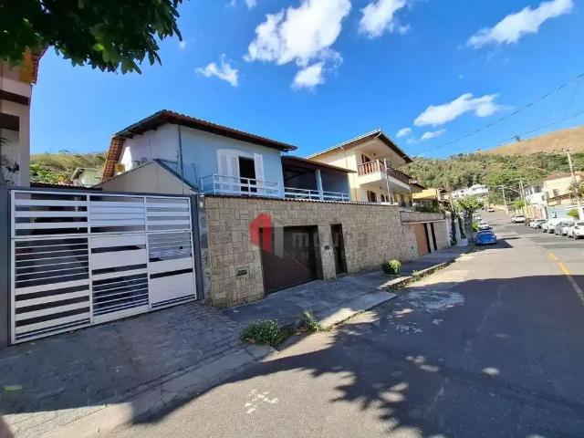 Casa / Sobrado para Venda em Juiz de Fora/MG Bosque dos Pinheiros 3 Quartos