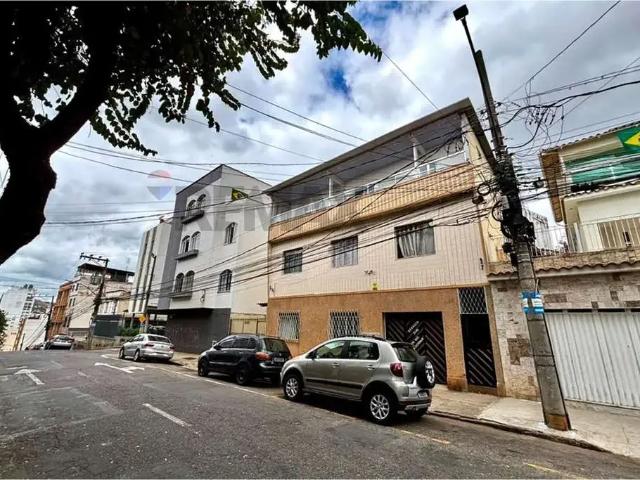 Casa / Sobrado para Venda em Juiz de Fora/MG Centro 5 Quartos