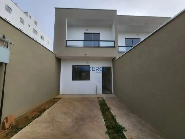 Casa / Sobrado para Venda em Juiz de Fora/MG Cerâmica 2 Quartos